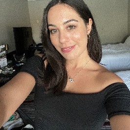 One Foot Forward - Ayda Kuluk